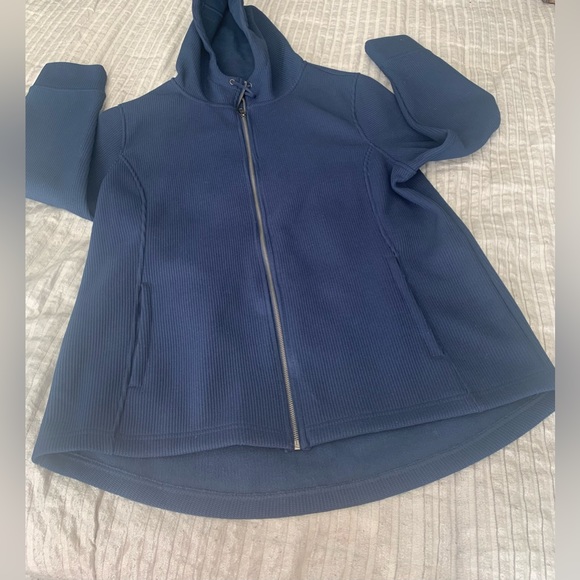 Jackets & Coats | Navy Blue Zip Up Jacket With Hood And 2 Pockets That ...